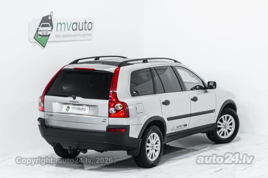 Grey Volvo XC90 2006 in Tallinn, with an engine capacity of 2.40 L and mileage of 350 thousand km for 5500 €, photo 3 on AUTOMOTO.COM.LV
