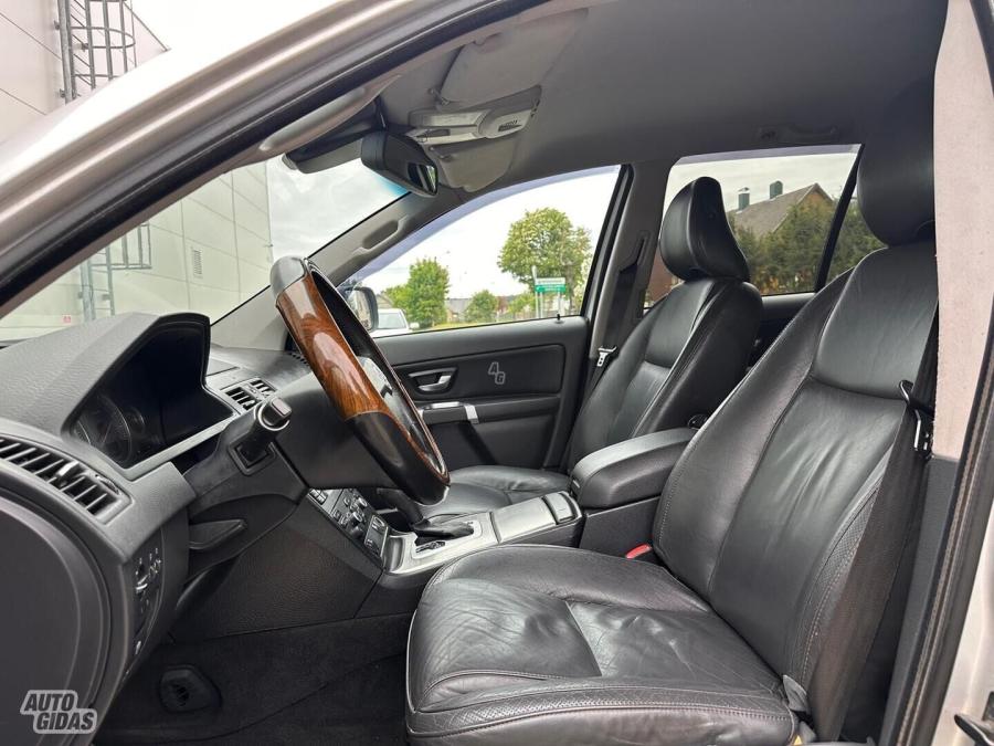 Pelēks Volvo XC90 2006 Viļņa, ar dzinēja tilpumu 2.40 L un nobraukumu 267 tūkst. km par 4550 €, foto 11 vietnē AUTOMOTO.COM.LV