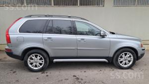 Pelēks Volvo XC90 2006 Ogre, ar dzinēja tilpumu 2.40 L un nobraukumu 301 tūkst. km par 5750 €, foto 7 vietnē AUTOMOTO.COM.LV