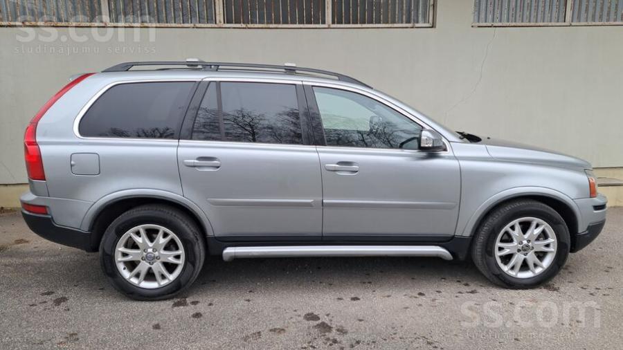 Pelēks Volvo XC90 2006 Ogre, ar dzinēja tilpumu 2.40 L un nobraukumu 301 tūkst. km par 5750 €, foto 7 vietnē AUTOMOTO.COM.LV