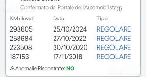 Pelēks Volvo XC90 2006 Ogre, ar dzinēja tilpumu 2.40 L un nobraukumu 301 tūkst. km par 5750 €, foto 32 vietnē AUTOMOTO.COM.LV