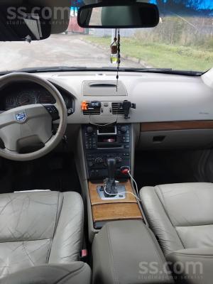 Pelēks Volvo XC90 2006 Daugavpils, ar dzinēja tilpumu 2.40 L un nobraukumu 313 tūkst. km par 3200 €, foto 6 vietnē AUTOMOTO.COM.LV
