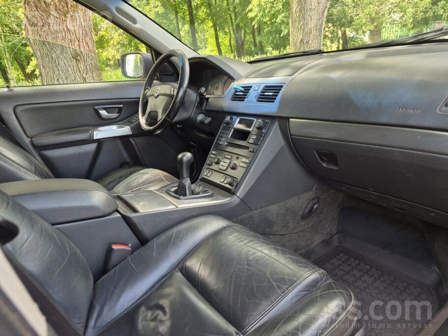 Pelēks Volvo XC90 2006 Rīga, ar dzinēja tilpumu 2.40 L un nobraukumu 0 tūkst. km par 2690 €, foto 10 vietnē AUTOMOTO.COM.LV