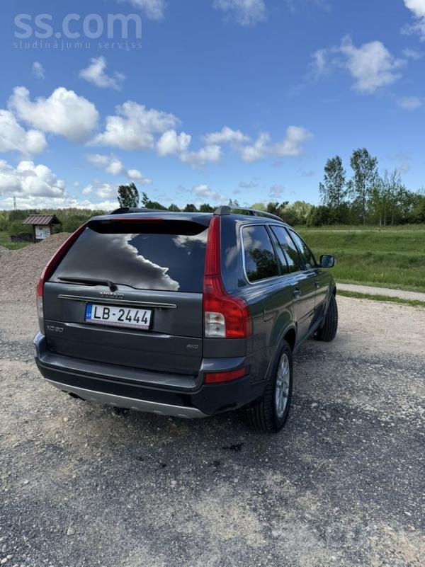 Pelēks Volvo XC90 2006 Rīga, ar dzinēja tilpumu 2.40 L un nobraukumu 335 tūkst. km par 5100 €, foto 1 vietnē AUTOMOTO.COM.LV