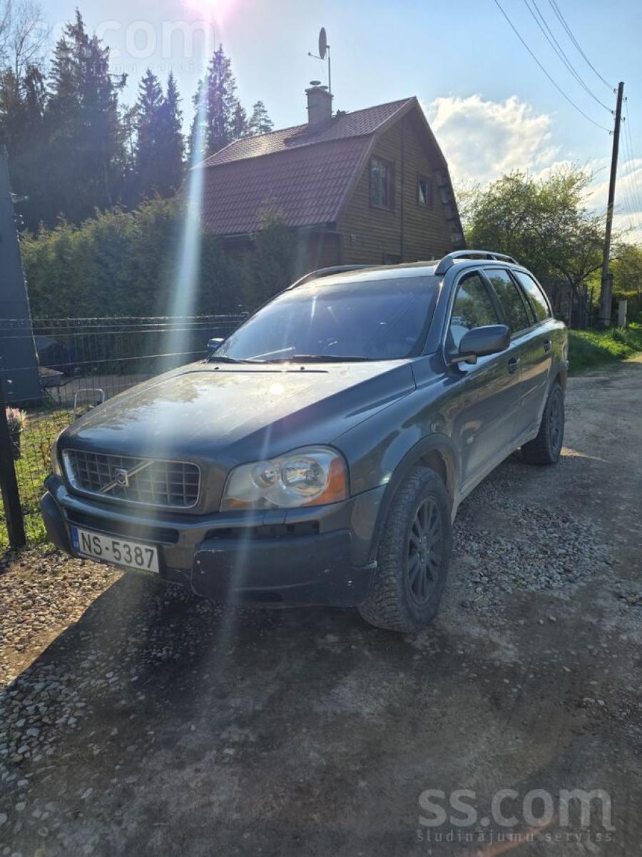 Pelēks Volvo XC90 2006 Rīga, ar dzinēja tilpumu 2.40 L un nobraukumu 390 tūkst. km par 3300 €, foto 4 vietnē AUTOMOTO.COM.LV