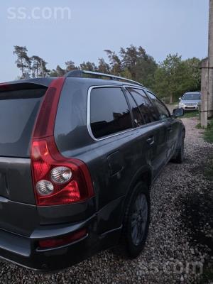 Pelēks Volvo XC90 2006 Rīga, ar dzinēja tilpumu 2.40 L un nobraukumu 390 tūkst. km par 3300 €, foto 6 vietnē AUTOMOTO.COM.LV