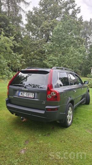 Grey Volvo XC90 2006 in Riga, with an engine capacity of 2.50 L and mileage of 423 thousand km for 4300 €, photo  on AUTOMOTO.COM.LV
