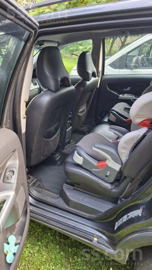 Pelēks Volvo XC90 2006 Rīga, ar dzinēja tilpumu 2.50 L un nobraukumu 423 tūkst. km par 4300 €, foto 6 vietnē AUTOMOTO.COM.LV