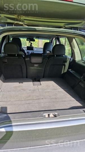 Pelēks Volvo XC90 2006 Rīga, ar dzinēja tilpumu 2.50 L un nobraukumu 423 tūkst. km par 4300 €, foto 12 vietnē AUTOMOTO.COM.LV
