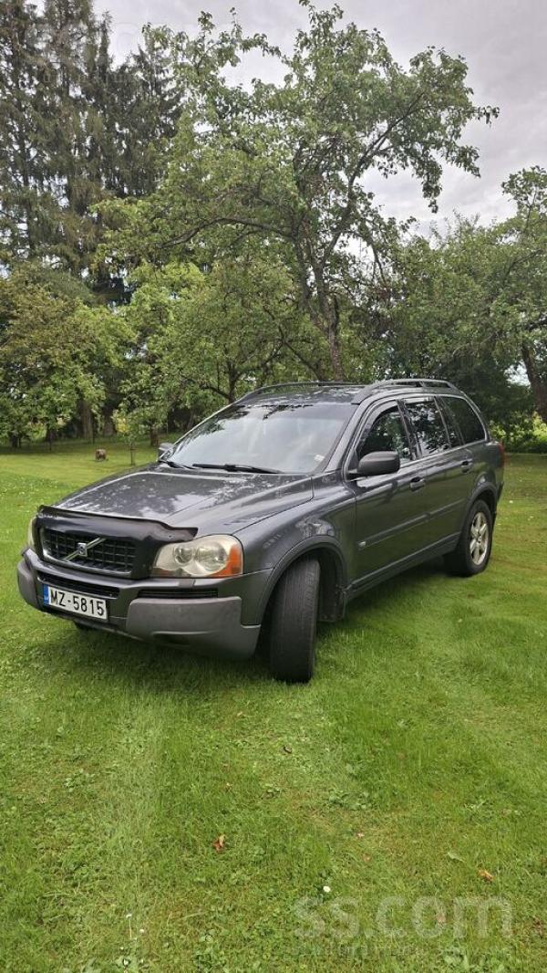 Grey Volvo XC90 2006 in Riga, with an engine capacity of 2.50 L and mileage of 423 thousand km for 3800 €, photo 2 on AUTOMOTO.COM.LV