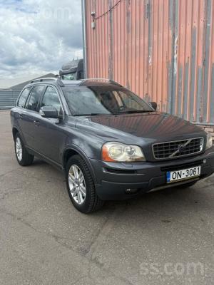 Grey Volvo XC90 2006 in Riga, with an engine capacity of 2.40 L and mileage of 0 thousand km for 4900 €, photo 3 on AUTOMOTO.COM.LV