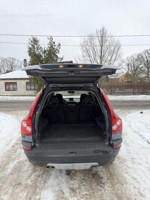 Pelēks Volvo XC90 2006 Ventspils, ar dzinēja tilpumu 2.40 L un nobraukumu 275 tūkst. km par 3990 €, foto 10 vietnē AUTOMOTO.COM.LV