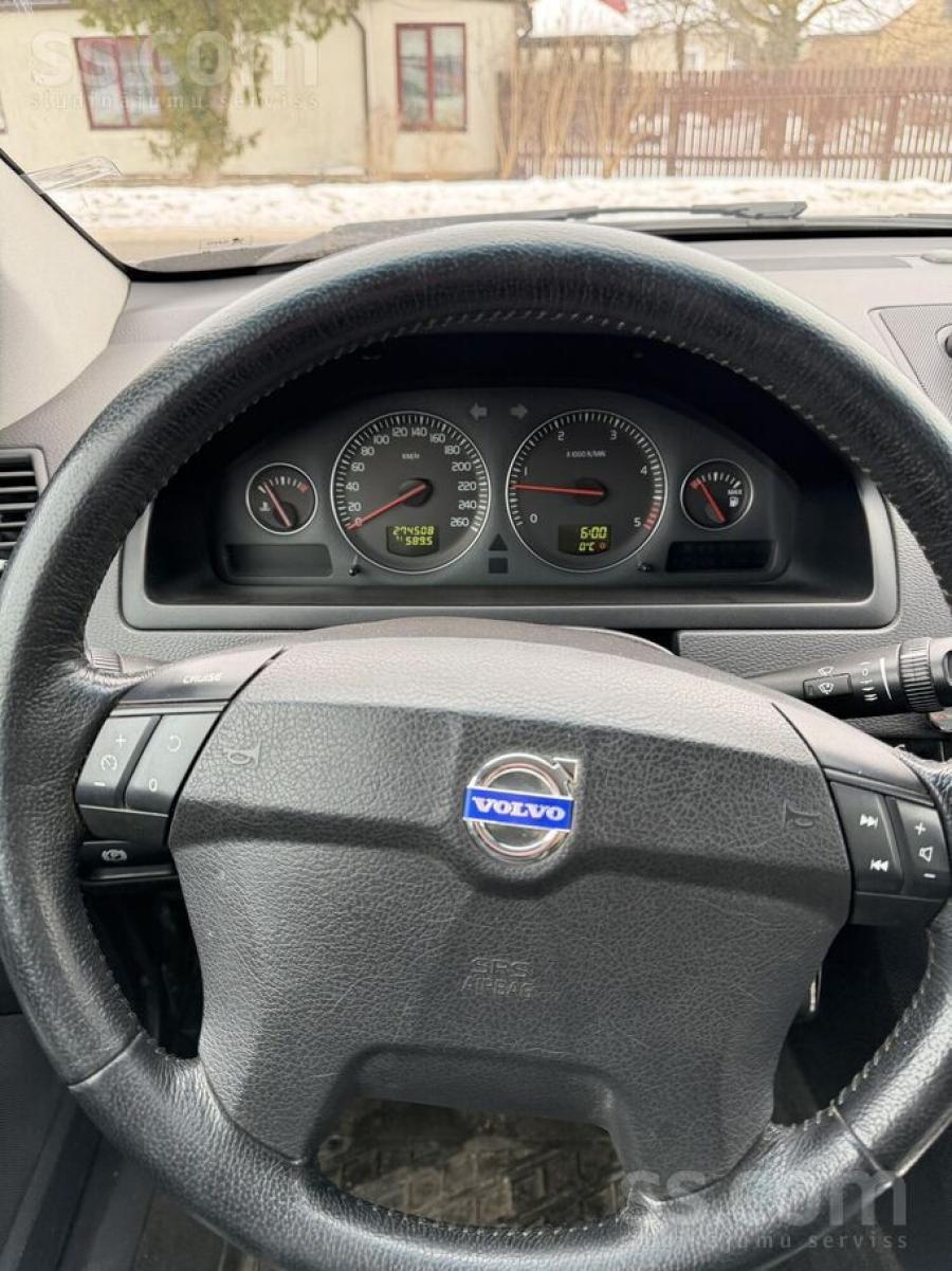 Pelēks Volvo XC90 2006 Ventspils, ar dzinēja tilpumu 2.40 L un nobraukumu 275 tūkst. km par 3990 €, foto 21 vietnē AUTOMOTO.COM.LV