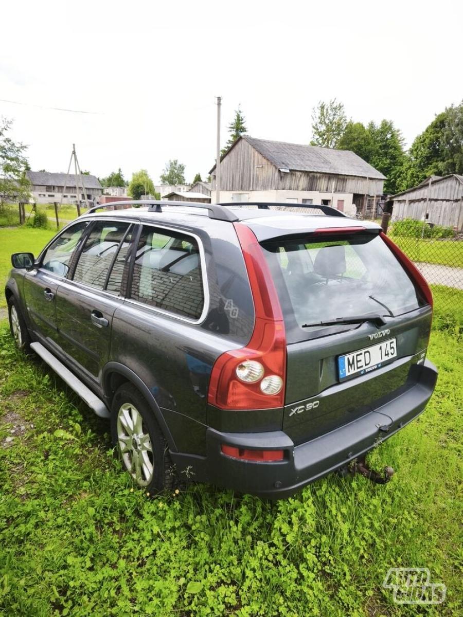 Pelēks Volvo XC90 2006 Viļņa, ar dzinēja tilpumu 2.40 L un nobraukumu 324 tūkst. km par 1600 €, foto 4 vietnē AUTOMOTO.COM.LV