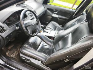 Pelēks Volvo XC90 2006 Viļņa, ar dzinēja tilpumu 2.40 L un nobraukumu 324 tūkst. km par 1600 €, foto 6 vietnē AUTOMOTO.COM.LV