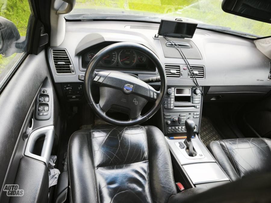 Pelēks Volvo XC90 2006 Viļņa, ar dzinēja tilpumu 2.40 L un nobraukumu 324 tūkst. km par 1600 €, foto 7 vietnē AUTOMOTO.COM.LV