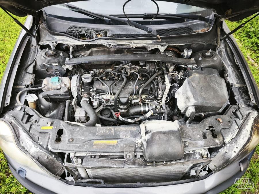 Pelēks Volvo XC90 2006 Viļņa, ar dzinēja tilpumu 2.40 L un nobraukumu 324 tūkst. km par 1600 €, foto 13 vietnē AUTOMOTO.COM.LV