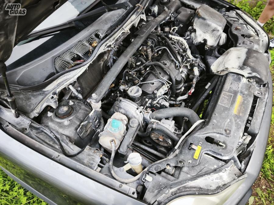 Pelēks Volvo XC90 2006 Viļņa, ar dzinēja tilpumu 2.40 L un nobraukumu 324 tūkst. km par 1600 €, foto 16 vietnē AUTOMOTO.COM.LV