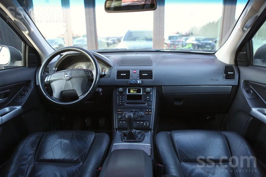 Pelēks Volvo XC90 2006 Tukums, ar dzinēja tilpumu 2.40 L un nobraukumu 342 tūkst. km par 4490 €, foto 9 vietnē AUTOMOTO.COM.LV