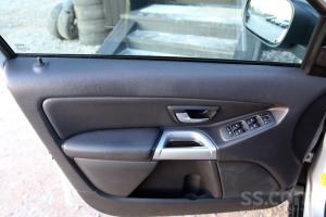 Pelēks Volvo XC90 2006 Tukums, ar dzinēja tilpumu 2.40 L un nobraukumu 342 tūkst. km par 4490 €, foto 12 vietnē AUTOMOTO.COM.LV