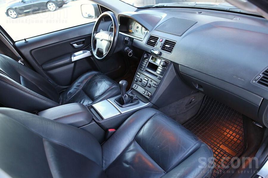 Pelēks Volvo XC90 2006 Tukums, ar dzinēja tilpumu 2.40 L un nobraukumu 342 tūkst. km par 4490 €, foto 14 vietnē AUTOMOTO.COM.LV