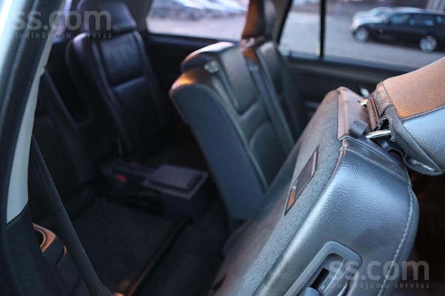 Pelēks Volvo XC90 2006 Tukums, ar dzinēja tilpumu 2.40 L un nobraukumu 342 tūkst. km par 4490 €, foto 16 vietnē AUTOMOTO.COM.LV