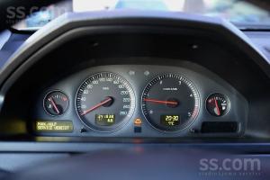 Pelēks Volvo XC90 2006 Tukums, ar dzinēja tilpumu 2.40 L un nobraukumu 342 tūkst. km par 4490 €, foto 18 vietnē AUTOMOTO.COM.LV