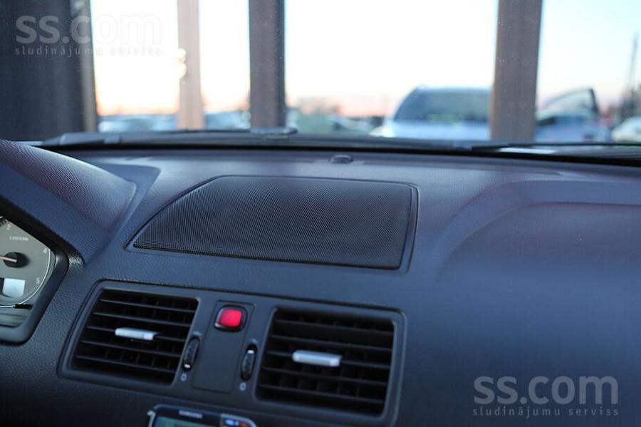 Pelēks Volvo XC90 2006 Tukums, ar dzinēja tilpumu 2.40 L un nobraukumu 342 tūkst. km par 4490 €, foto 23 vietnē AUTOMOTO.COM.LV
