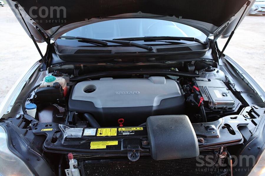 Pelēks Volvo XC90 2006 Tukums, ar dzinēja tilpumu 2.40 L un nobraukumu 342 tūkst. km par 4490 €, foto 30 vietnē AUTOMOTO.COM.LV