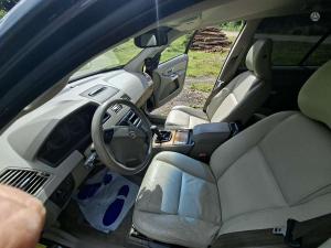 Grey Volvo XC90 2006 in Vilnius, with an engine capacity of 2.40 L and mileage of 316 thousand km for 6300 €, photo 9 on AUTOMOTO.COM.LV
