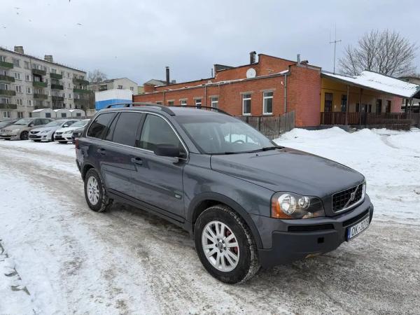 Pelēks Volvo XC90 2006 Ventspils, ar dzinēja tilpumu 2.40 L un nobraukumu 275 tūkst. km par 3990 €, foto 3 vietnē AUTOMOTO.COM.LV
