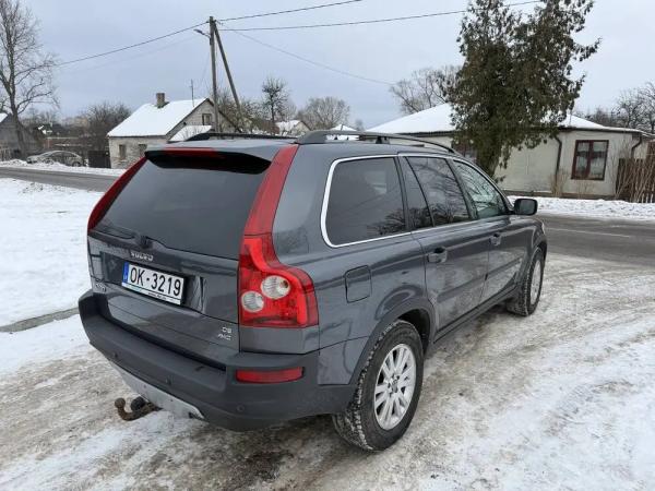 Pelēks Volvo XC90 2006 Ventspils, ar dzinēja tilpumu 2.40 L un nobraukumu 275 tūkst. km par 3990 €, foto 4 vietnē AUTOMOTO.COM.LV