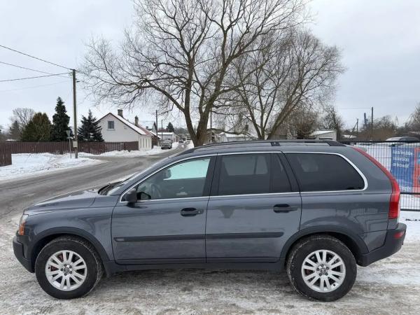 Pelēks Volvo XC90 2006 Ventspils, ar dzinēja tilpumu 2.40 L un nobraukumu 275 tūkst. km par 3990 €, foto 7 vietnē AUTOMOTO.COM.LV