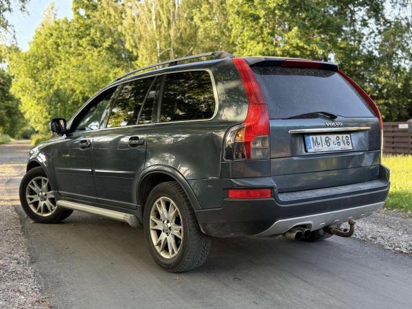 Pelēks Volvo XC90 2006 Viļņa, ar dzinēja tilpumu 2.40 L un nobraukumu 449 tūkst. km par 2850 €, foto 2 vietnē AUTOMOTO.COM.LV