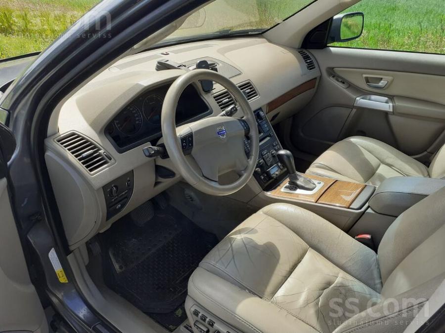 Pelēks Volvo XC90 2006 Rīga, ar dzinēja tilpumu 2.40 L un nobraukumu 295 tūkst. km par 3600 €, foto 7 vietnē AUTOMOTO.COM.LV