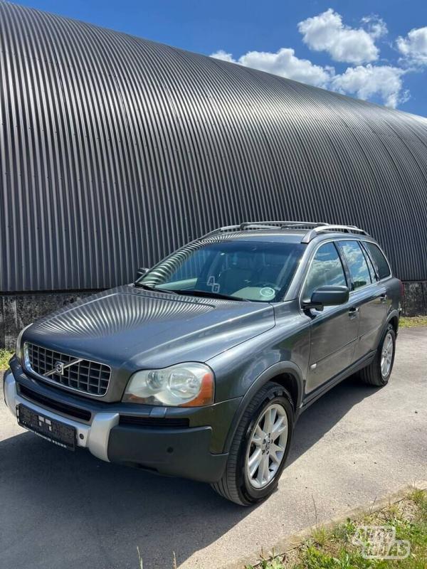 Pelēks Volvo XC90 2006 Marijampole, ar dzinēja tilpumu 2.40 L un nobraukumu 320 tūkst. km par 4100 €, foto 1 vietnē AUTOMOTO.COM.LV