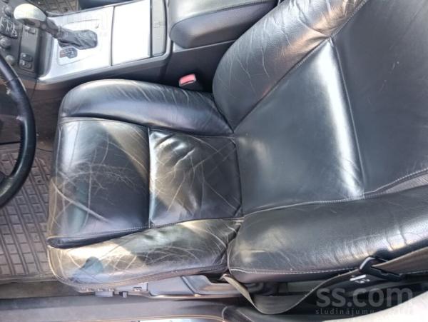 Pelēks Volvo XC90 2006 Madona, ar dzinēja tilpumu 2.40 L un nobraukumu 355 tūkst. km par 3950 €, foto 2 vietnē AUTOMOTO.COM.LV
