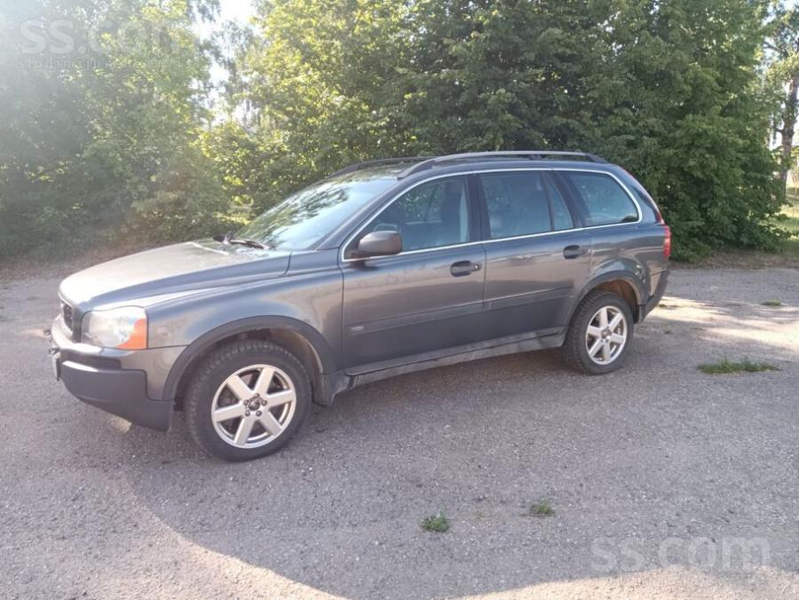 Pelēks Volvo XC90 2006 Madona, ar dzinēja tilpumu 2.40 L un nobraukumu 355 tūkst. km par 3950 €, foto 5 vietnē AUTOMOTO.COM.LV