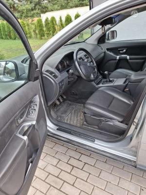 Pelēks Volvo XC90 2006 Utena, ar dzinēja tilpumu 2.40 L un nobraukumu 350 tūkst. km par 4400 €, foto 6 vietnē AUTOMOTO.COM.LV