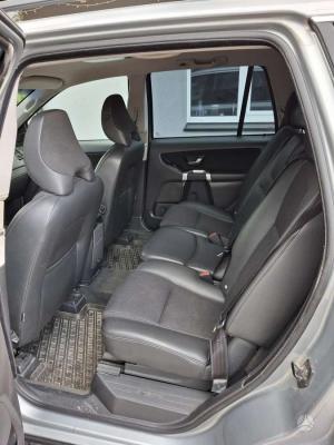 Pelēks Volvo XC90 2006 Utena, ar dzinēja tilpumu 2.40 L un nobraukumu 350 tūkst. km par 4400 €, foto 7 vietnē AUTOMOTO.COM.LV