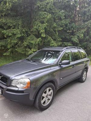 Grey Volvo XC90 2006 in Birzai, with an engine capacity of 2.40 L and mileage of 327 thousand km for 3900 €, photo 3 on AUTOMOTO.COM.LV