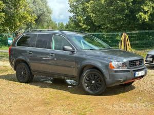 Grey Volvo XC90 2006 in Kuldiga, with an engine capacity of 2.40 L and mileage of 453 thousand km for 3990 €, photo  on AUTOMOTO.COM.LV