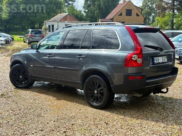 Grey Volvo XC90 2006 in Kuldiga, with an engine capacity of 2.40 L and mileage of 453 thousand km for 3990 €, photo 3 on AUTOMOTO.COM.LV