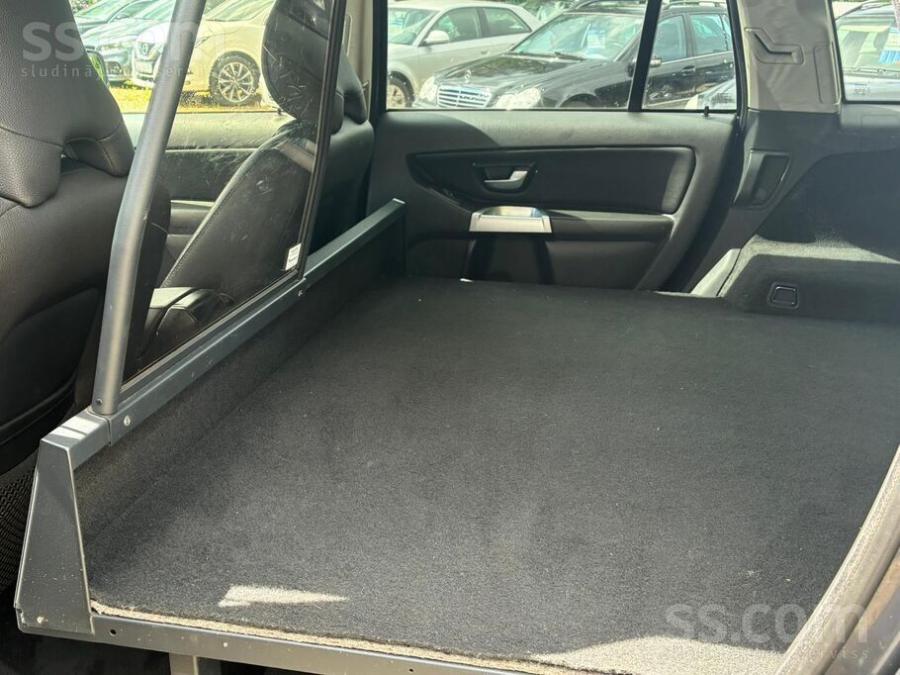 Pelēks Volvo XC90 2006 Kuldīga, ar dzinēja tilpumu 2.40 L un nobraukumu 453 tūkst. km par 3990 €, foto 11 vietnē AUTOMOTO.COM.LV