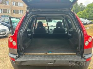 Pelēks Volvo XC90 2006 Kuldīga, ar dzinēja tilpumu 2.40 L un nobraukumu 453 tūkst. km par 3990 €, foto 13 vietnē AUTOMOTO.COM.LV