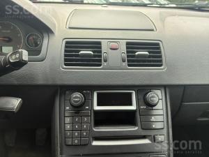 Pelēks Volvo XC90 2006 Kuldīga, ar dzinēja tilpumu 2.40 L un nobraukumu 453 tūkst. km par 3990 €, foto 18 vietnē AUTOMOTO.COM.LV