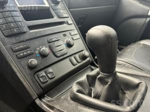 Pelēks Volvo XC90 2006 Kuldīga, ar dzinēja tilpumu 2.40 L un nobraukumu 453 tūkst. km par 3990 €, foto 19 vietnē AUTOMOTO.COM.LV
