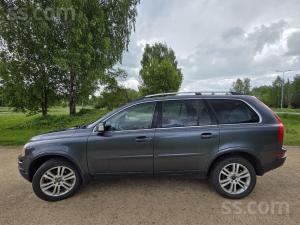 Grey Volvo XC90 2006 in Riga, with an engine capacity of 2.40 L and mileage of 378 thousand km for 4100 €, photo 3 on AUTOMOTO.COM.LV