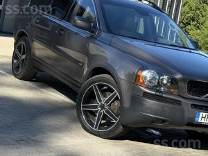 Grey Volvo XC90 2006 in Jurmala, with an engine capacity of 2.40 L and mileage of 0 thousand km for 3550 €, photo 7 on AUTOMOTO.COM.LV