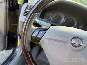 Grey Volvo XC90 2006 in Jurmala, with an engine capacity of 2.40 L and mileage of 0 thousand km for 3550 €, photo 27 on AUTOMOTO.COM.LV